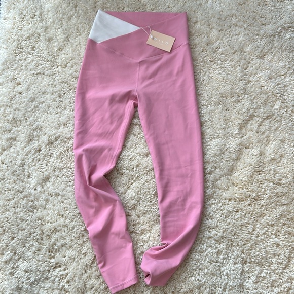 Wilo The Label | Pants & Jumpsuits | Nwt Wilo Legging Pink V Cool S ...